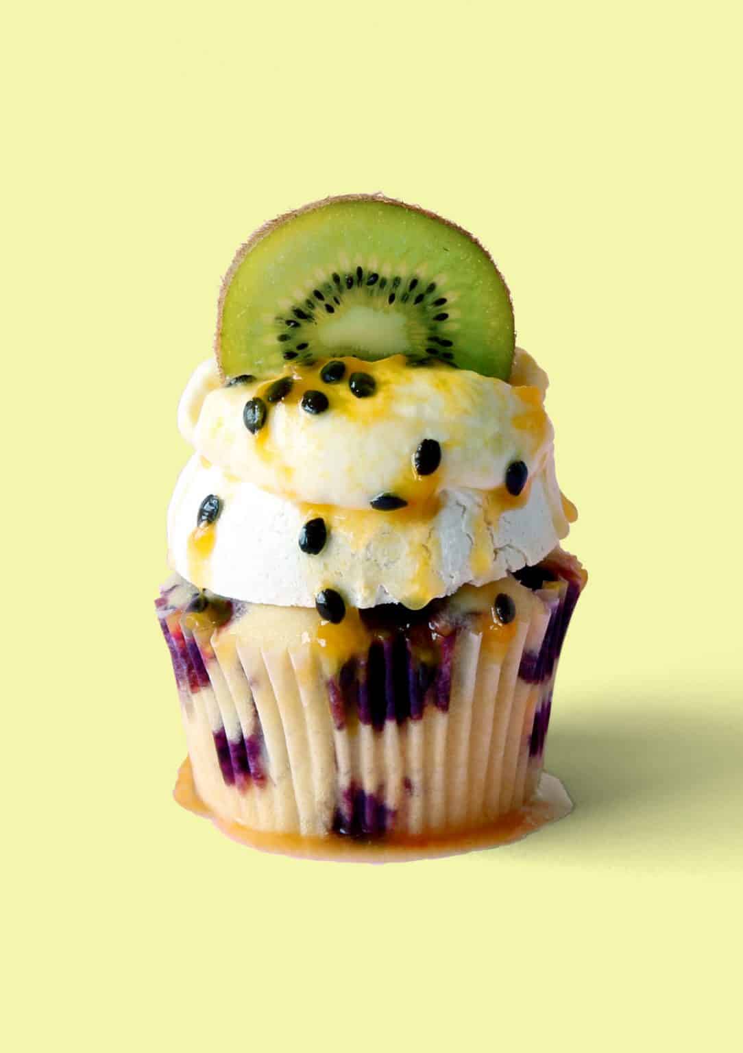 Christmas Day Pav Cupcakes - The Scranline