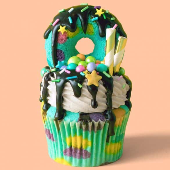 End Of The Rainbow Freakshake Cupcakes - The Scranline