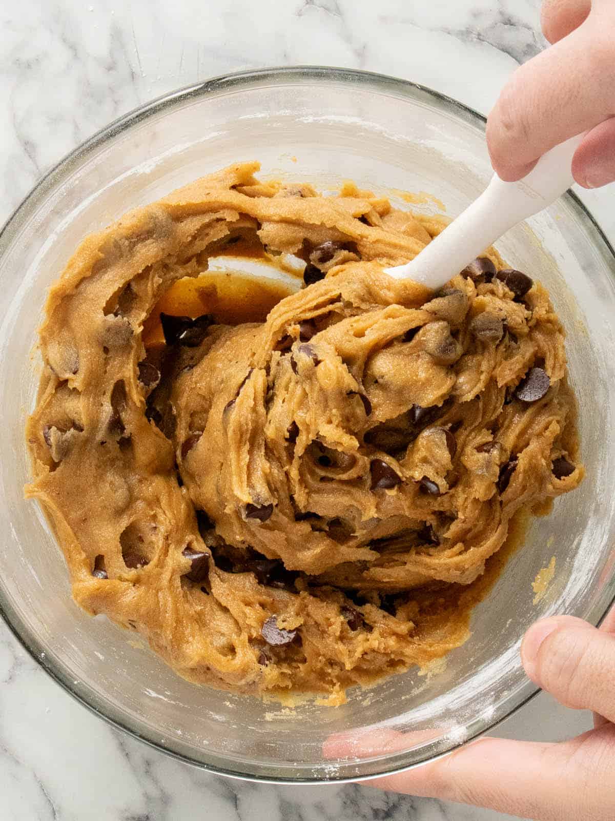 Thick And Chewy Chocolate Chip Overload Cookies - The Scran Line