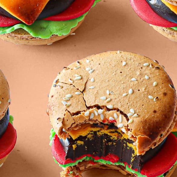 Hamburger Macarons - The Scran Line