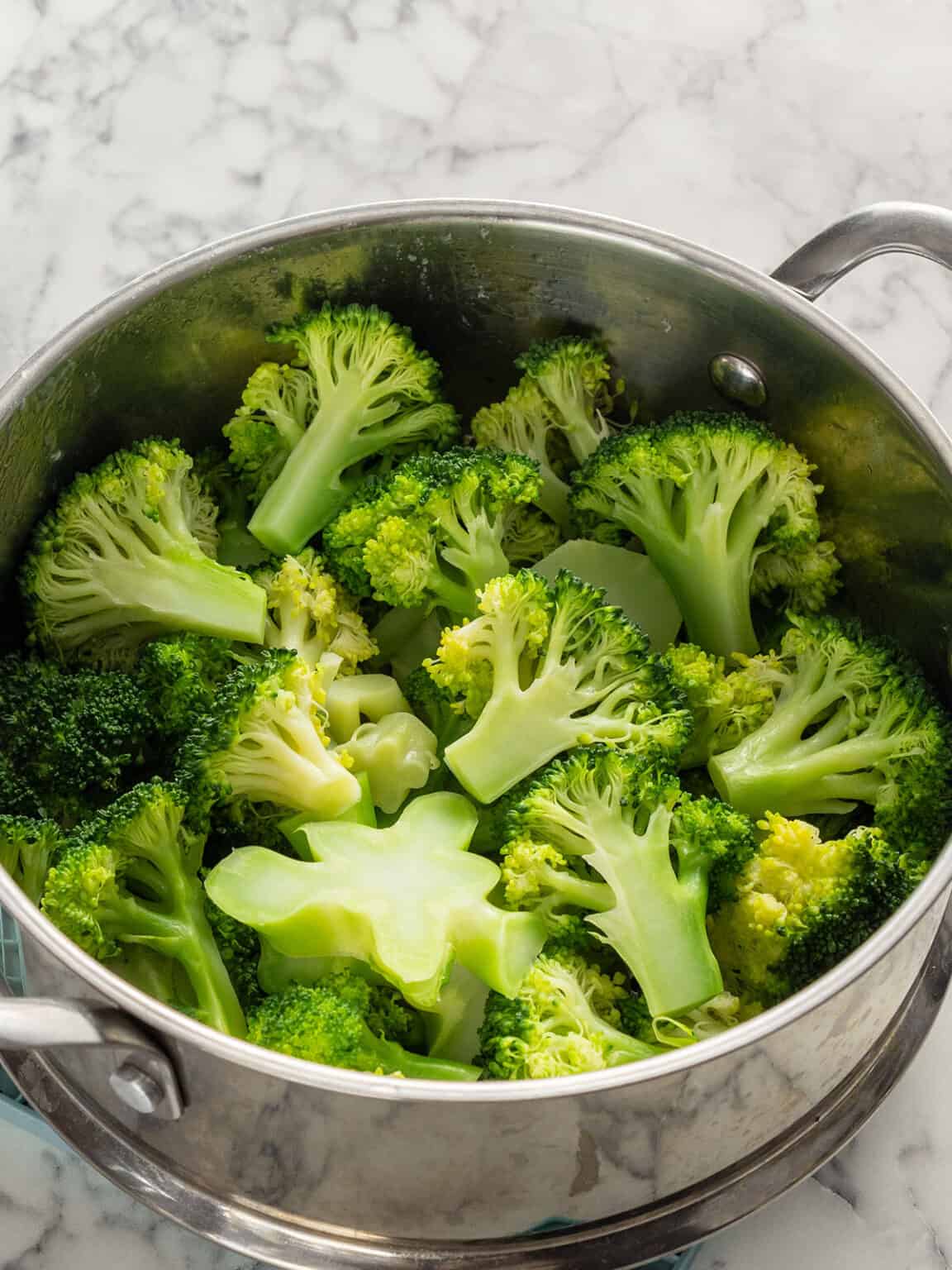 How To Perfectly Steam Broccoli - The Scranline