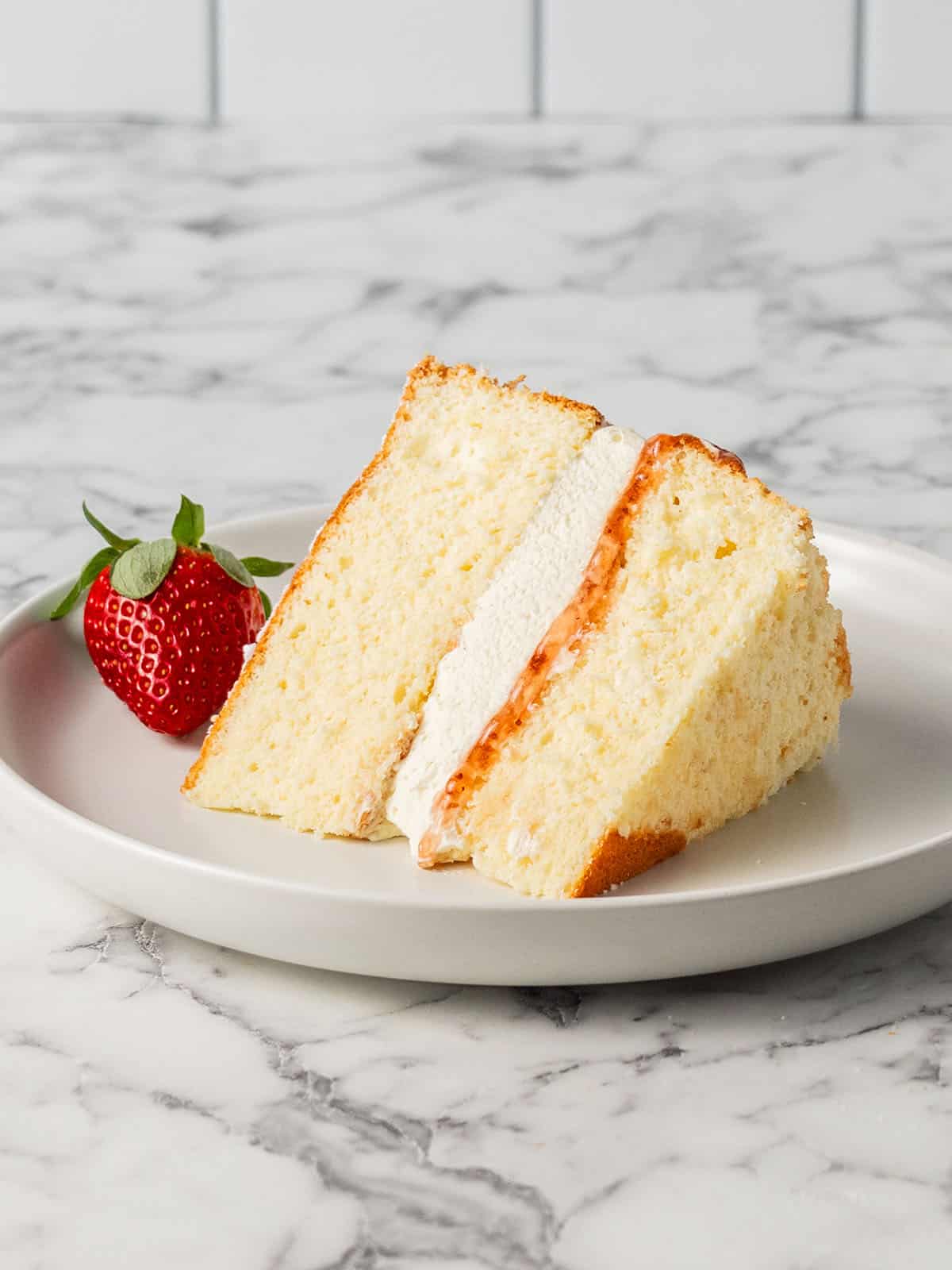 Easy Sponge Cake Recipe - The Scranline