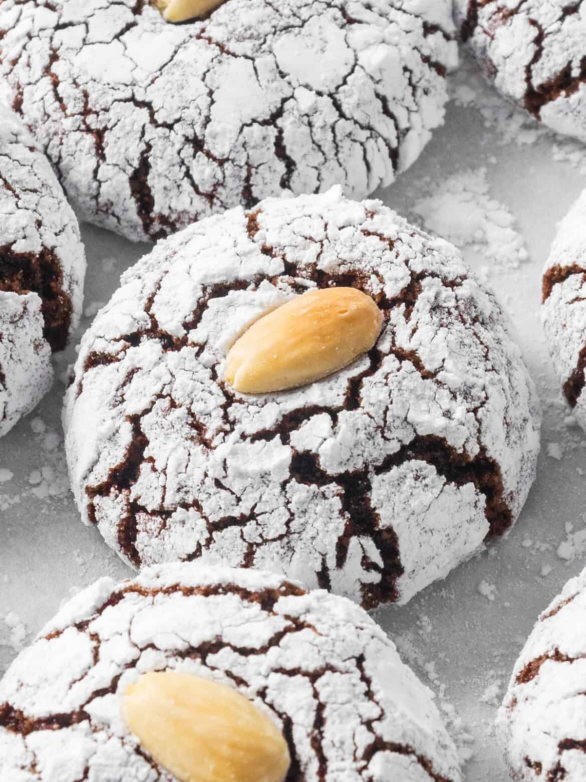 Chocolate Amaretti Cookies - The Scranline