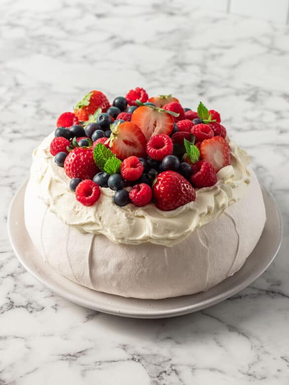 Classic Pavlova Recipe: A Beginners Guide - The Scranline