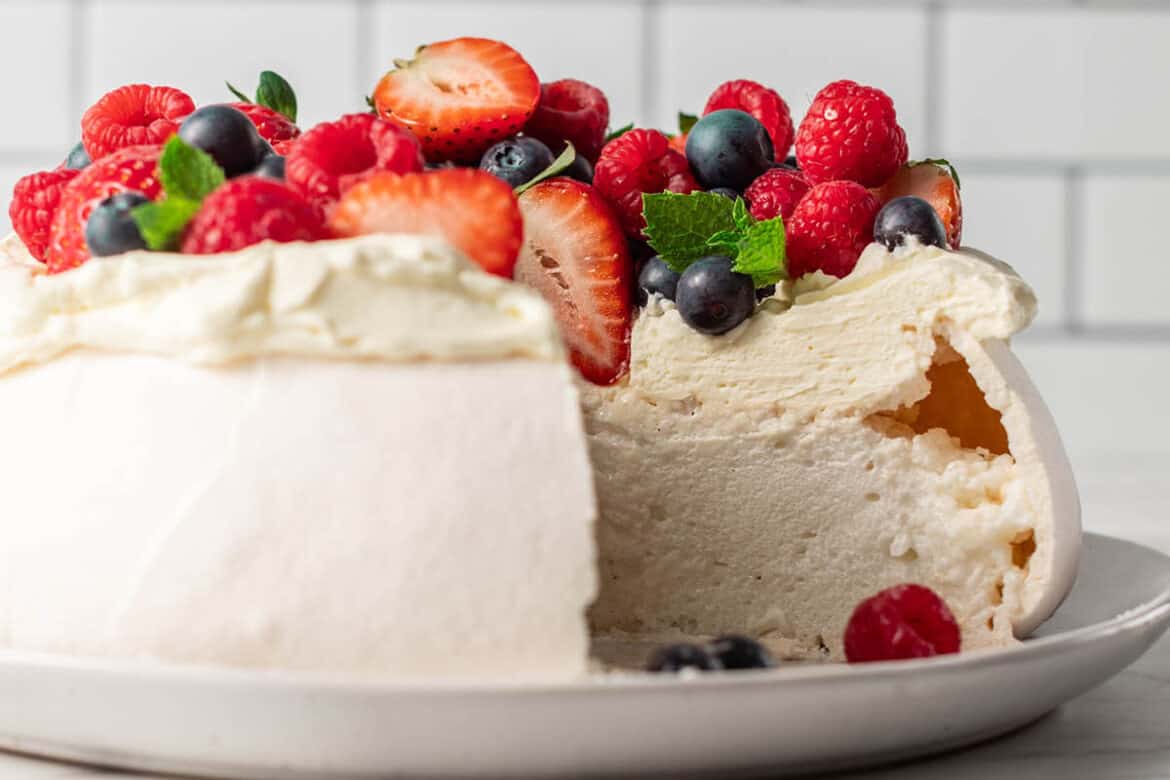 Classic Pavlova Recipe: A Beginners Guide - The Scranline