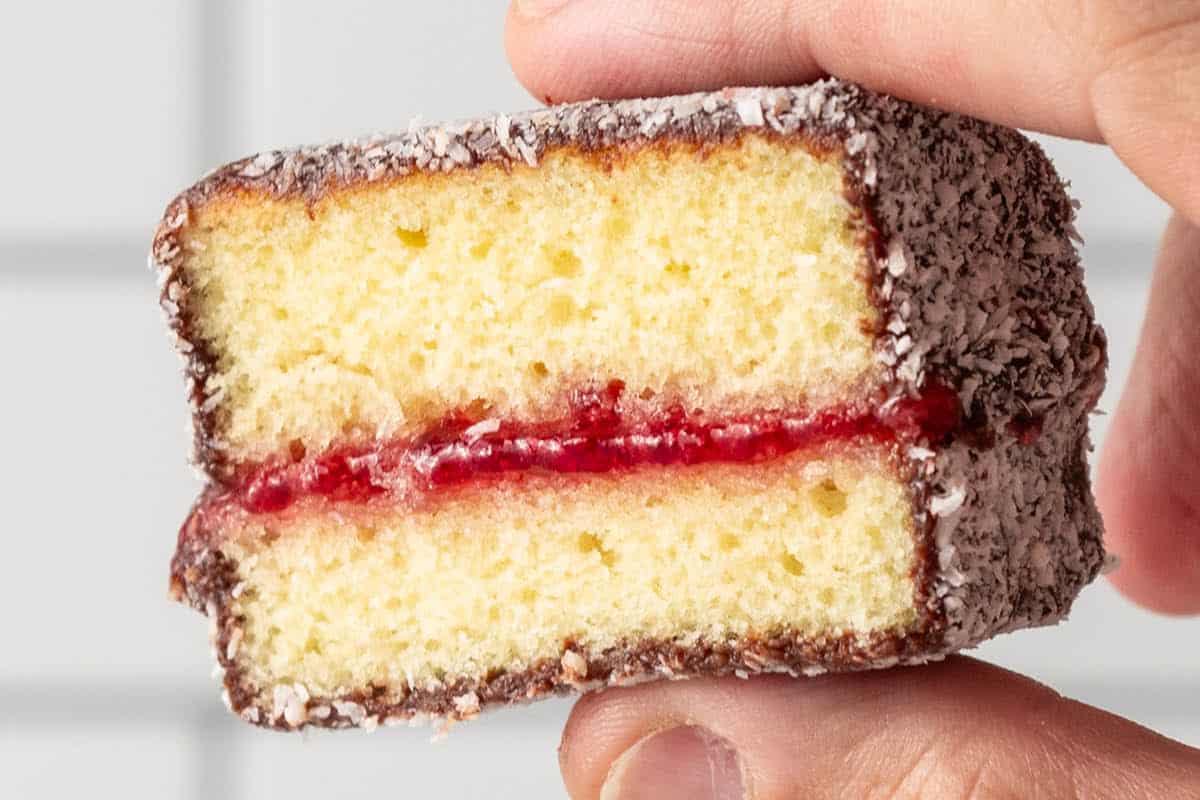 Fluffy Raspberry Filled Lamingtons Recipe - The Scranline