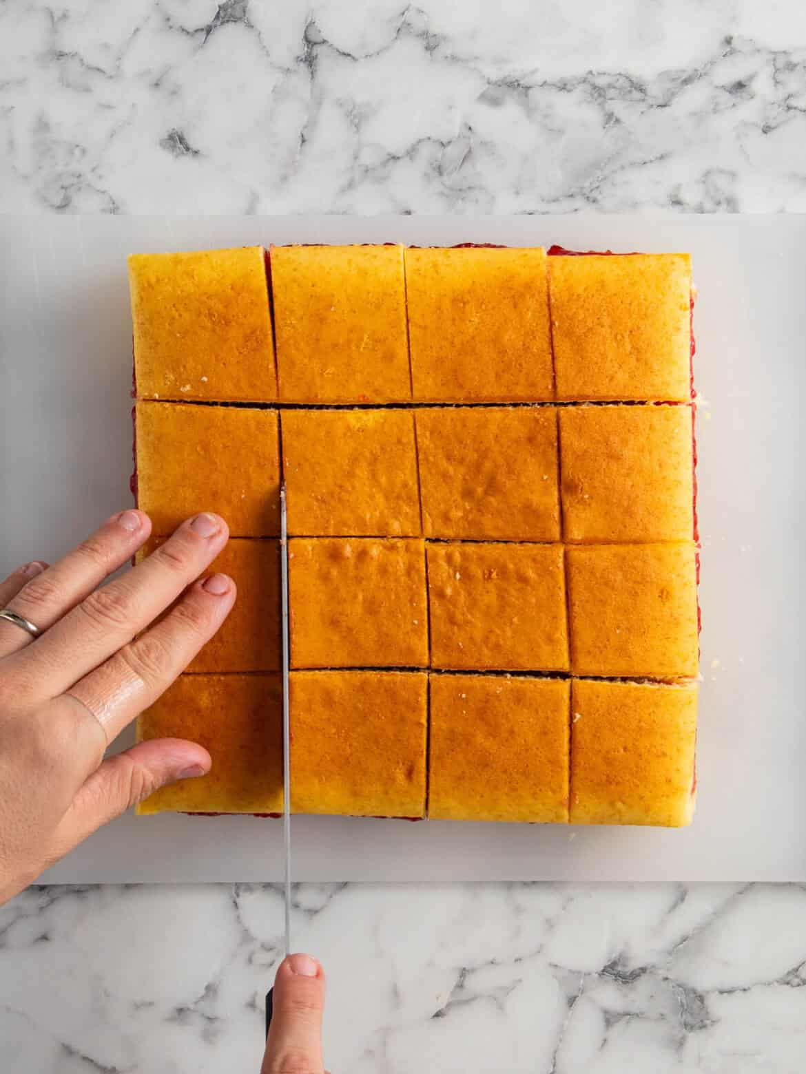 Fluffy Raspberry Filled Lamingtons Recipe - The Scranline