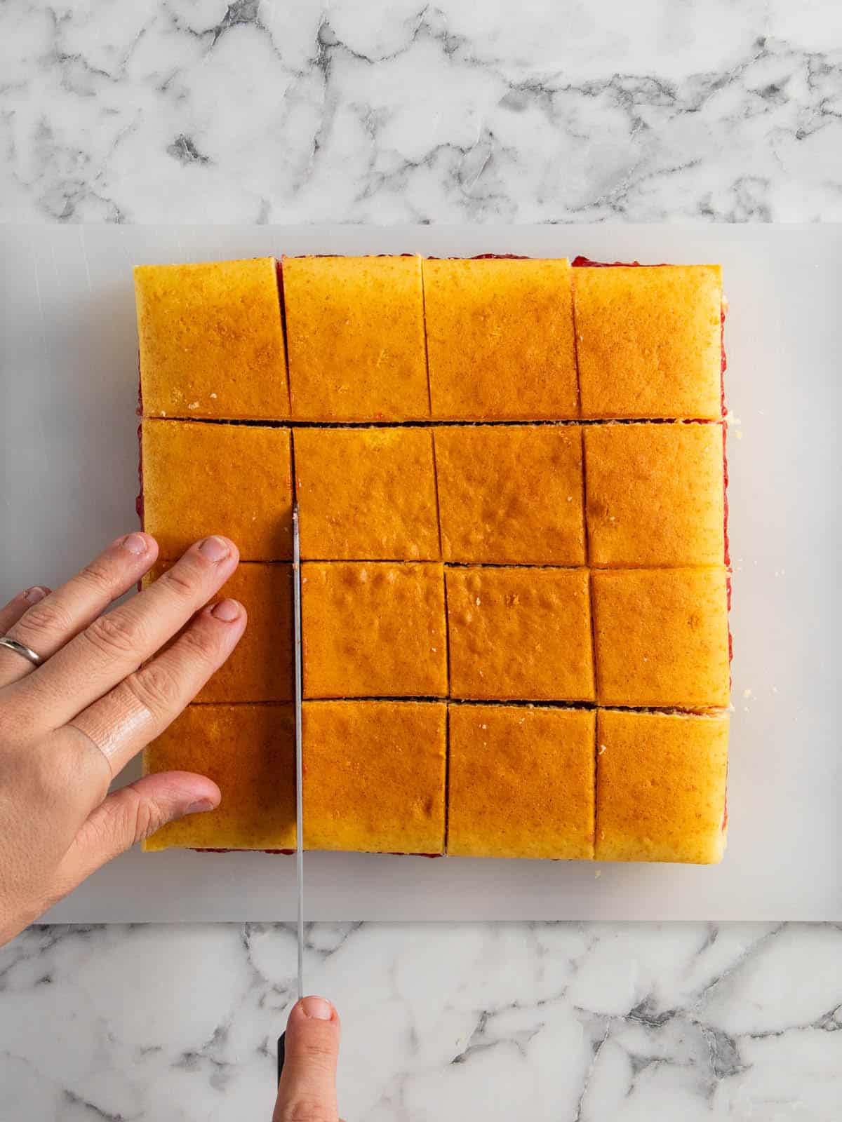 Fluffy Raspberry Filled Lamingtons Recipe - The Scranline