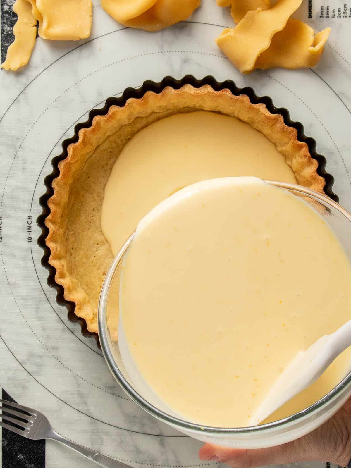 Smooth And Creamy Baked Lemon Meringue Pie - The Scran Line