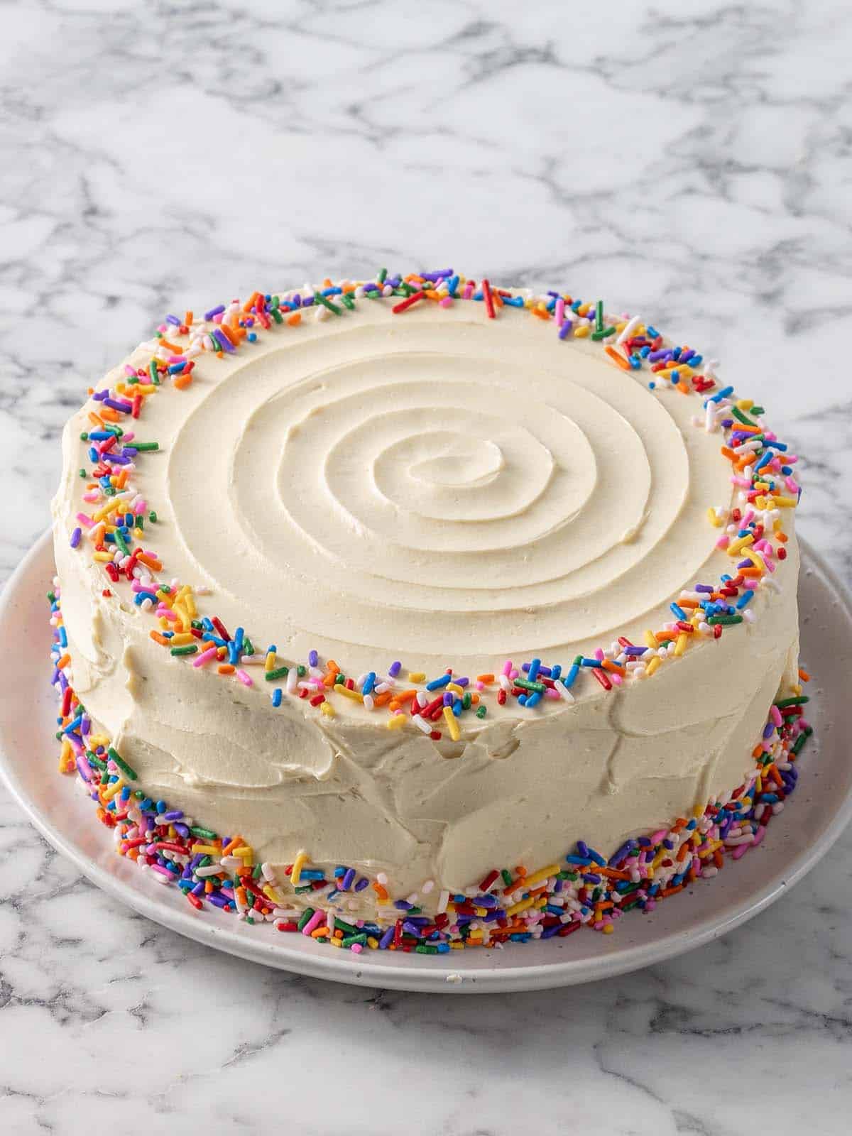 Soft Bakery-Style Vanilla Cake Recipe - The Scranline