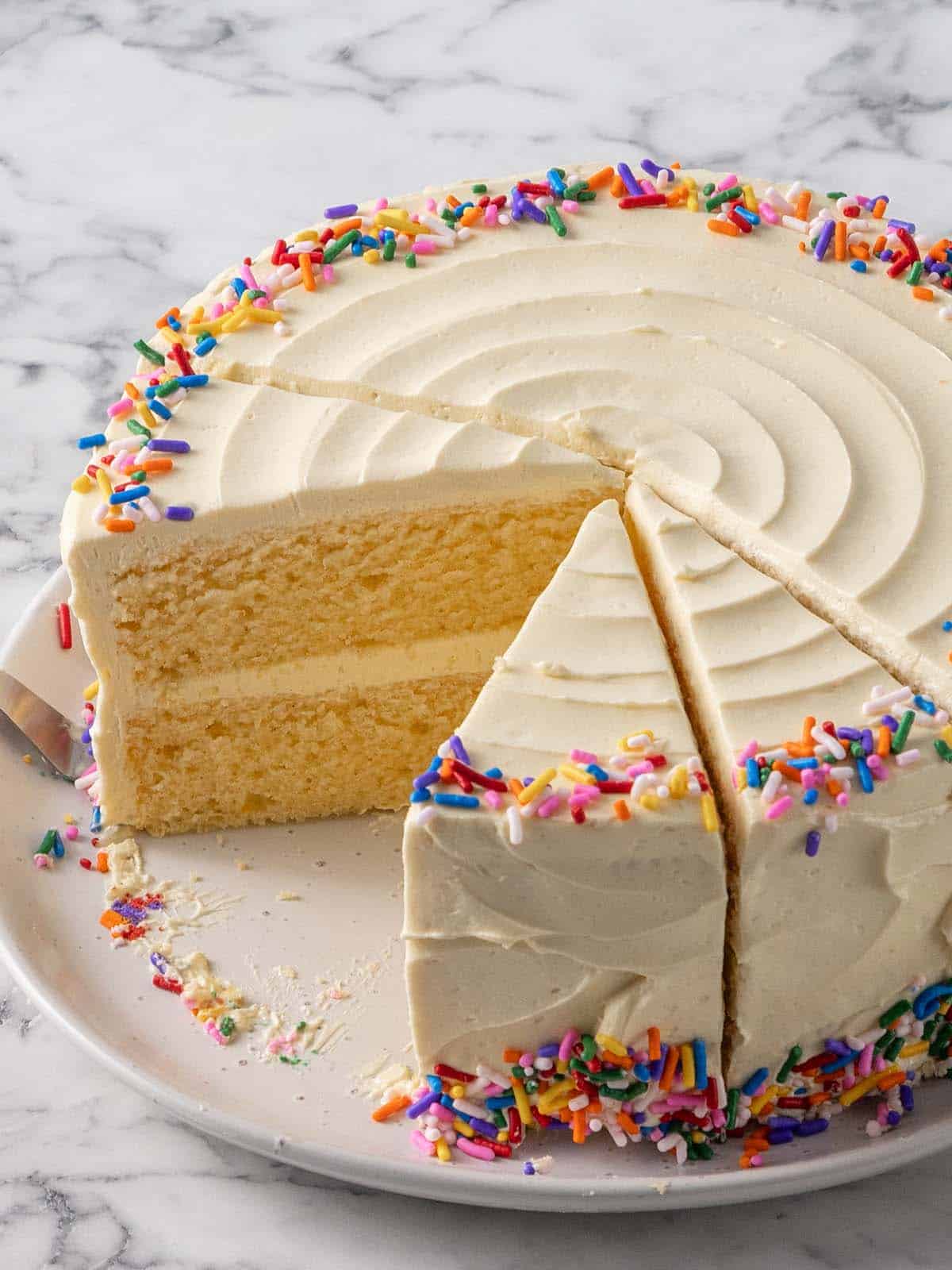 Soft Bakery-Style Vanilla Cake Recipe - The Scranline