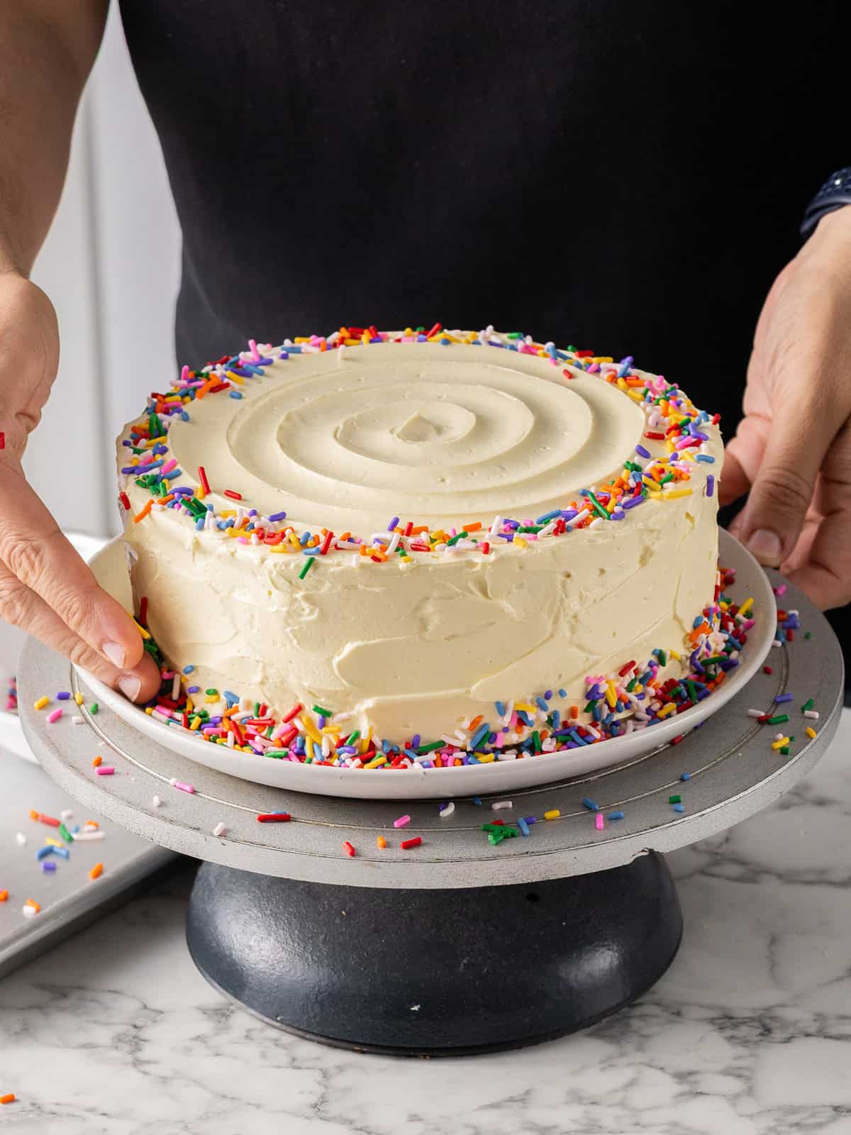Soft Bakery-Style Vanilla Cake Recipe - The Scranline